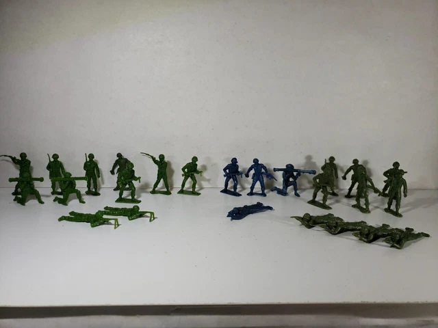 MPC PLASTIC GREEN Blue Army Men Figures Lot/25Toy Soldiers 45 mm US ...