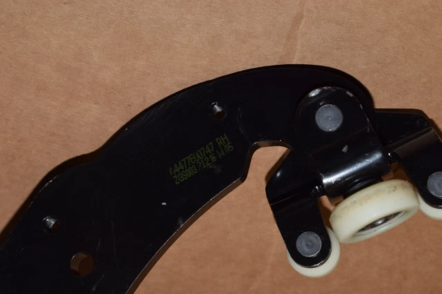 ORIGINAL MERCEDES W447 Vito Classe V porte coulissante droite guidage ...