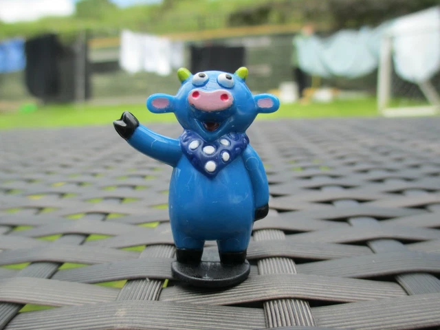 2005 BIP HOLLAND Dora The Explorer - BENNY Blue Cow - Minifigure Figure ...