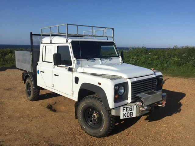 LAND ROVER DEFENDER 130 Tipper 2011 **Full MOT** 79,000 Miles £16,950. ...