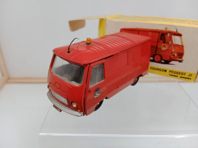 570P- FOURGON PEUGEOT J7 Version Pompiers Be + Boîte Tbe Dinky Toys ...