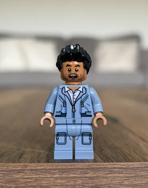 LEGO JURASSIC WORLD JW003: Simon Masrani - Sand Blue Jumper £3.50 ...