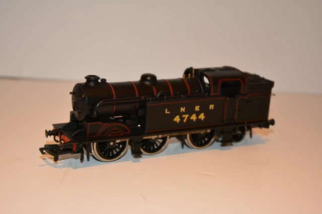MAINLINE RAILWAYS N2 Locomotive LNER Black Livery Number 4744 EUR 19,55 ...