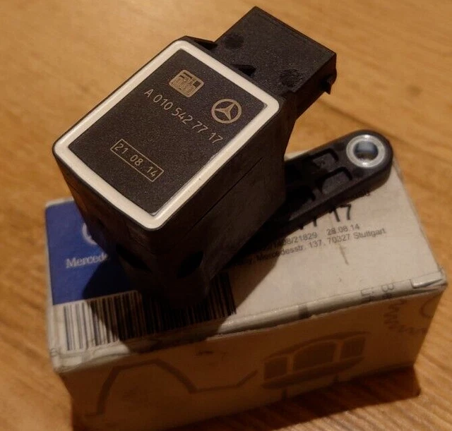 NEW GENUINE MERCEDES Axle Level Height Sensor W211 W219 W220 W164 £79. ...