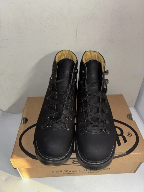 SOLOVAIR BLACK GREASY Leather Walking Hiker Boots Size 9.5 New Seconds ...