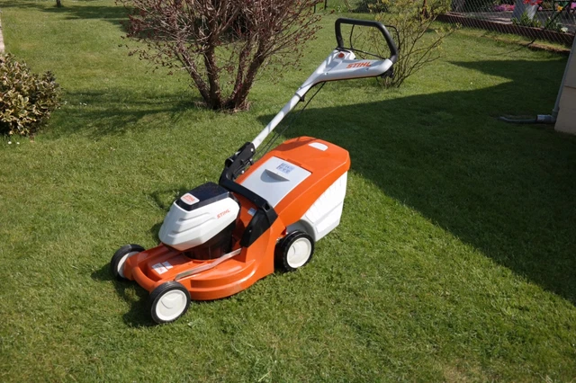 STIHL RMA 448 TC Akku Rasenmäher mit Radantrieb EUR 290,00 - PicClick DE