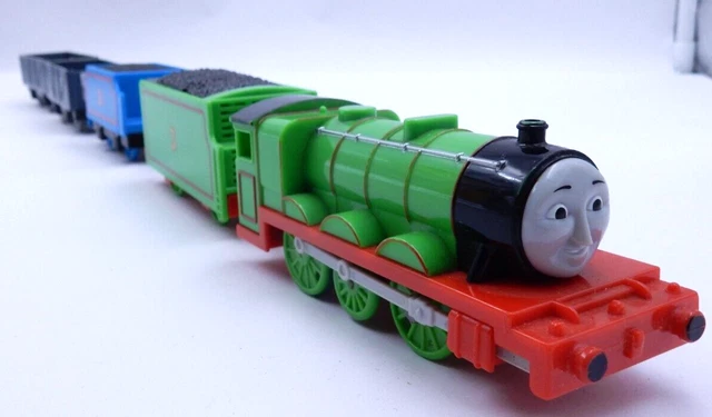 THOMAS & FRIENDS Trackmaster Talking Henry Motorized Train Engine W ...