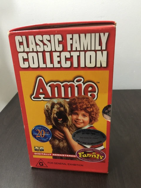 CLASSIC FAMILY COLLECTION vhs Annie & Oliver 20th anniversay 70 yrs $33 ...