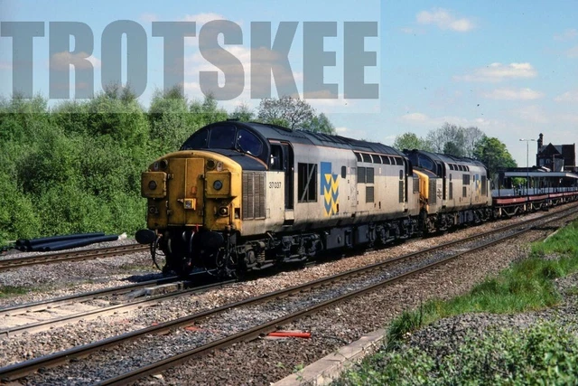 35MM SLIDE BR British Railways Diesel Loco Class 37 37037/203 1993 Orig ...