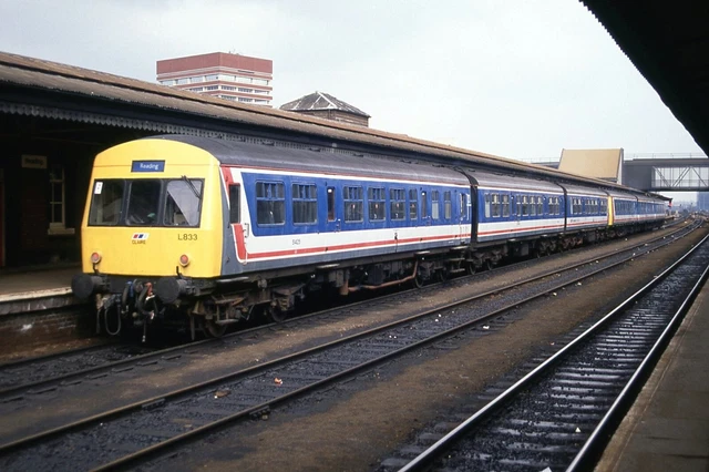 BRITISH RAIL SET L833 Class 101 DMU Railway Photo - Network SouthEast £ ...