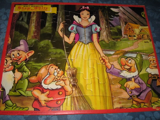1952 WALT DISNEY Snow White & the 7 Dwarfs Inlaid Board Tray Puzzle £15 ...