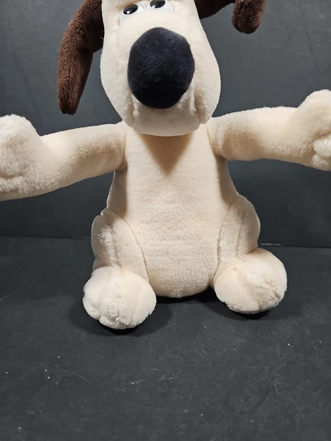 WALLACE & GROMIT Vintage Sitting Gromit Dog Plush Soft Toy by BORN TO ...