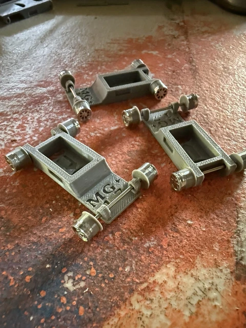AFX SLOT CAR DISPLAY chassis. 1.7” $5.00 - PicClick AU