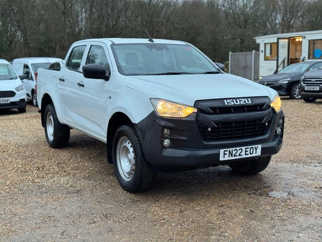 ISUZU D-MAX 1.9 TD Utility Diff Lock 4WD Euro 6 (s/s) 4dr Diesel Manual ...