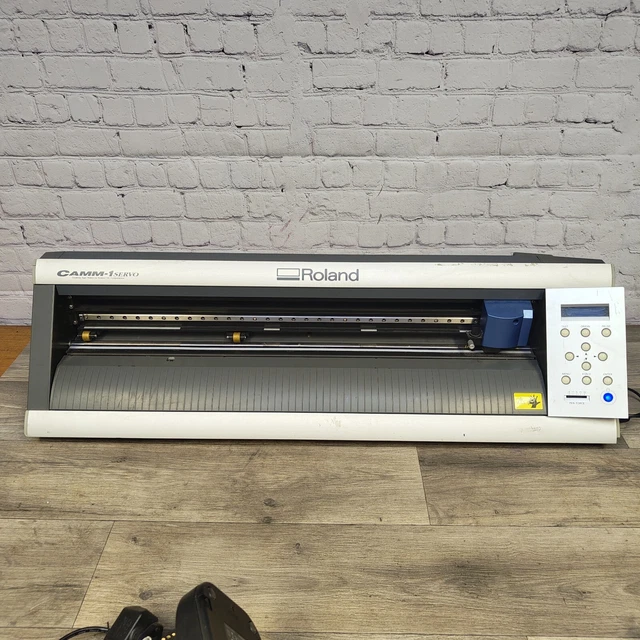 ROLAND CAMM-1 SERVO GX-24 CNC Vinyl Plotter Cutter With Power Supply £ ...