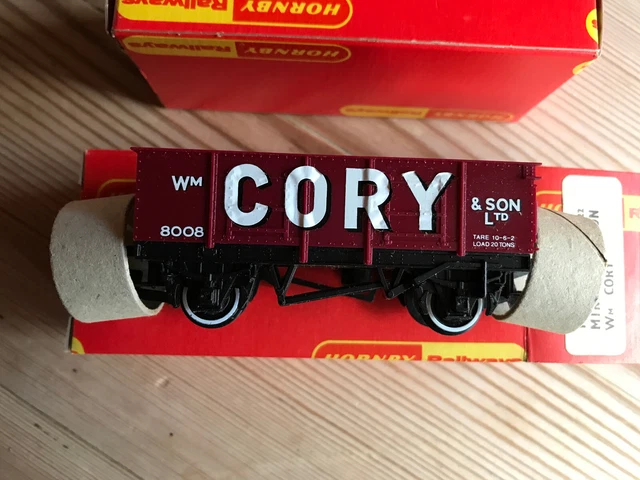 NEW HORNBY R.022 Wm CORY & SON LTD Mineral Wagon - Boxed. 00 Gauge £5. ...