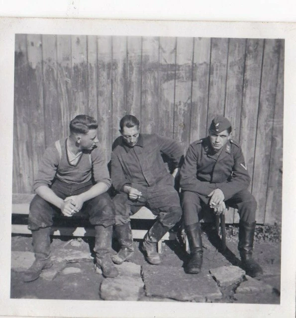WW2/PHOTO/GERMAN REICH/LUFTWAFFE/SUBSERGEANT/SOLDIERS/UNIFORM/BASE!!! £ ...