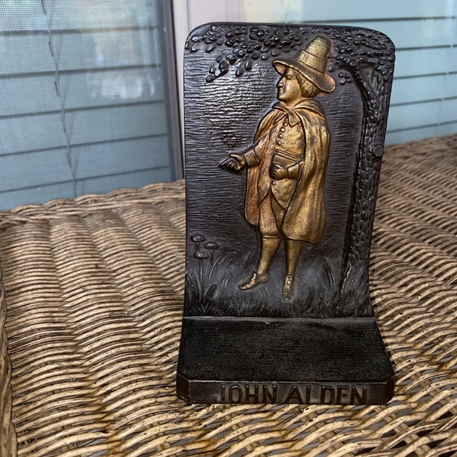ANTIQUE B&H BRADLEY & Hubbard John Alden Pilgrim Cast Iron Bookend £11. ...