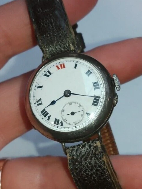 WW1 OFFICERS TRENCH WATCH SOLID SILVER 1918 30mm fixed lugs for repairs ...