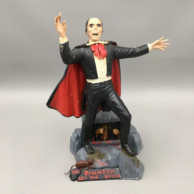 VINTAGE AURORA PHANTOM of the Opera Model Kit Built Up Model Display ...