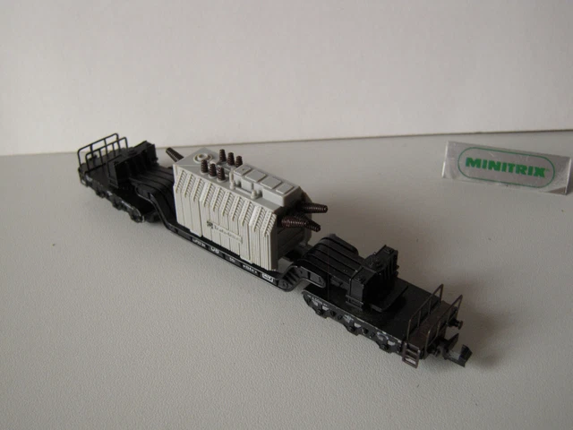 MINITRIX SPUR N-NR. 13298, 6-achsiger DB-Tiefladewagen mit ...