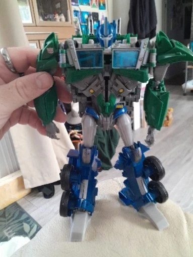 TRANSFORMERS PRIME BEAST Hunters Weaponizer Beast Tracker Optimus Prime ...