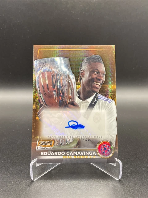 EDUARDO CAMAVINGA 2022-23 Stadium Club Cromato UEFA Autografo Arancione ...
