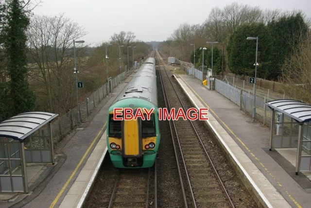 PHOTO CLASS 377 Unit 377161 At Godstone Railway Station A Tonbridge ...