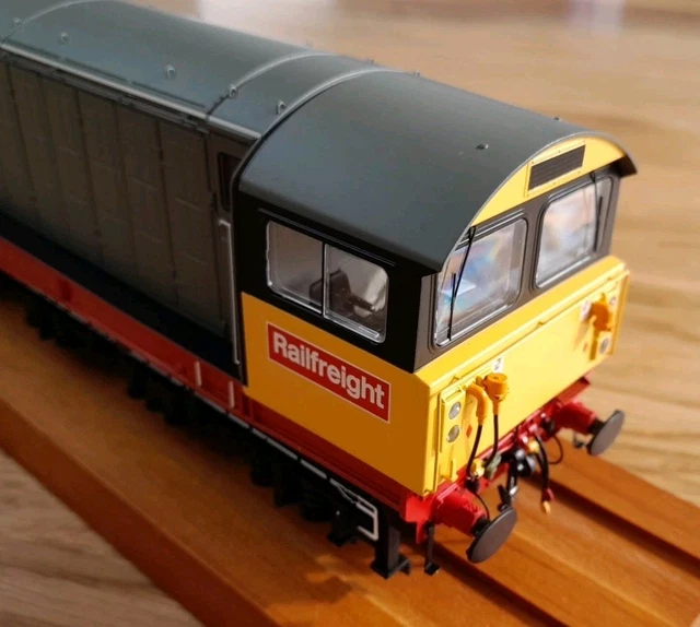 HELJAN CLASS 58 Unnumbered BR Railfreight Red Stripe HN5851 O Gauge £ ...