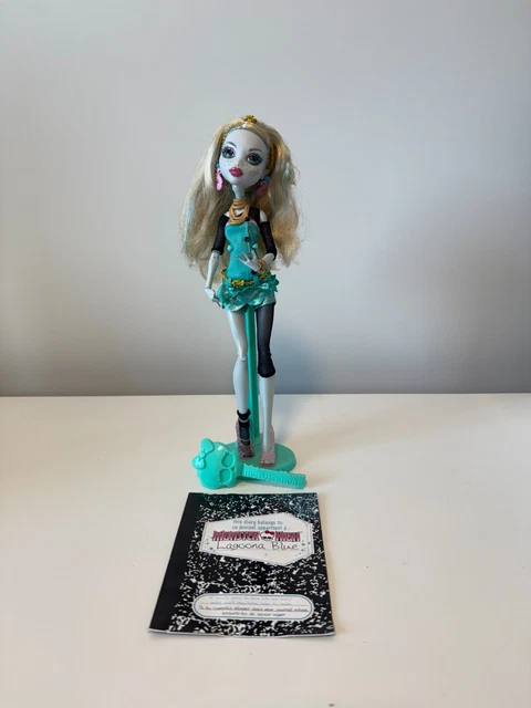 2011 MONSTER HIGH Lagoona Blue School's Out Wave 2 (Missing Purse) $70. ...