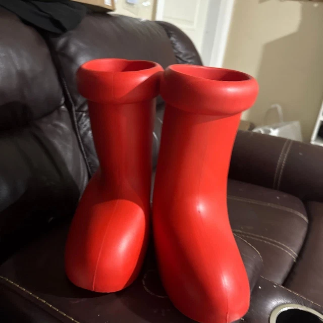 MSCHF BIG RED Boot - Viral Astro Boy Style Rubber Boots Size 40-41 R £ ...