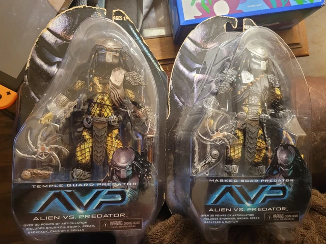 NECA FIGURE AVP Alien Vs Predator Masked Scar Temple Guard Lot Of 2 ...
