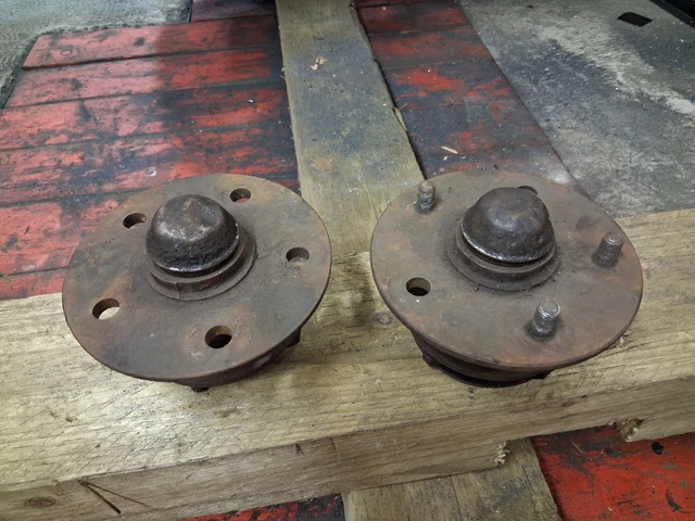 FORD ZODIAC ZEPHYR mk3 Front Hubs £50.00 - PicClick UK