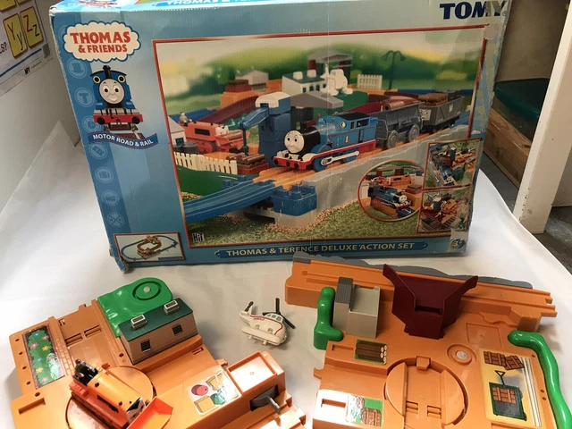 THOMAS & TERENCE Deluxe Action Set Trackmaster plus extra £40.00 ...