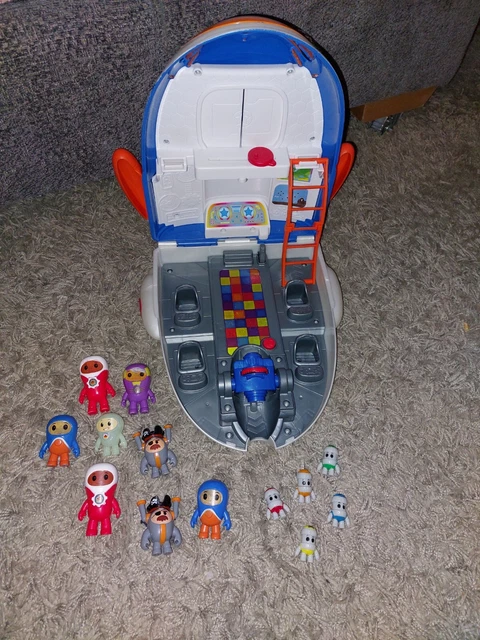 CBEEBIES GO JETTERS Toy Figures and jet pad lights and sounds all ...