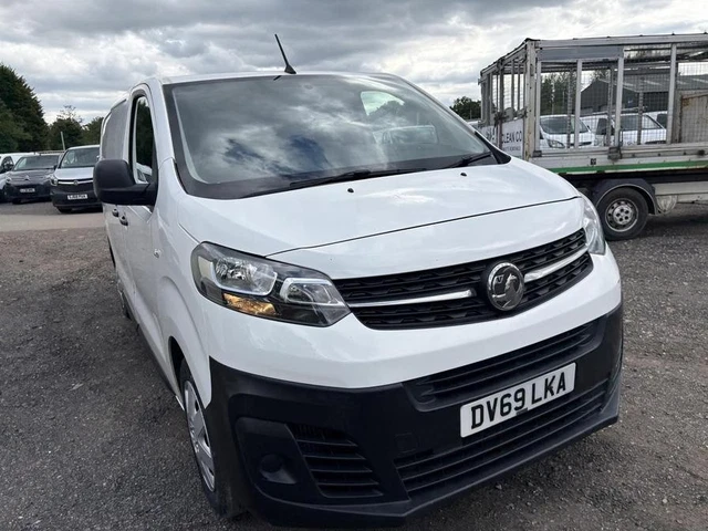69 PLATE VAUXHALL Vivaro 3100 Edition Ss Panel Van Mwb No Vat Euro 6 £ ...