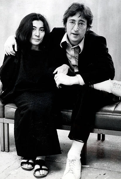 JOHN LENNON AND His Wife Yoko Ono At London's Heathrow Airport On - 1971 Photo £5.57 - PicClick UK