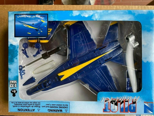 NEW RAY SKYPILOT Fighter Model 1:72 EUR 8,50 - PicClick IT