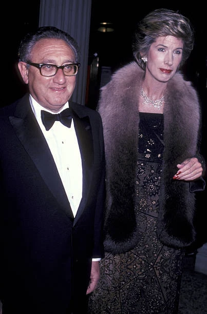 HENRY KISSINGER & Nancy Kissinger at Danny Kaye Conducts The New Y ...