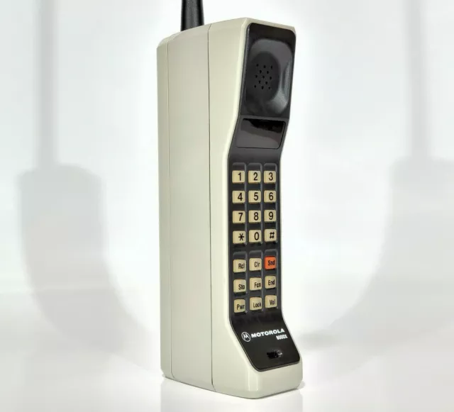 MOTOROLA DYNATAC 8000X Uk - First Brick Cell Phone Vintage Retro Rare ...