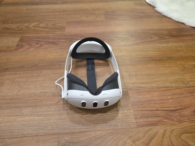 META QUEST 3 512GB VR Headset with Elite Strap - Minimal Use $687.60 ...