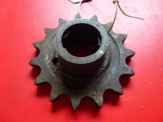 ROYAL ENFIELD ENGINE sprocket 15 teeths NOS N°1 £30.00 - PicClick UK