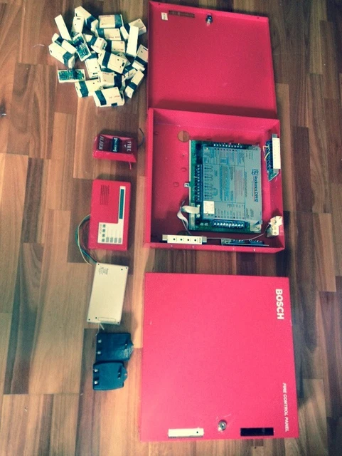 BOSCH FIRE ALARM PANEL RADIONICS D9112 W/BATT BOX, both cans have no ...