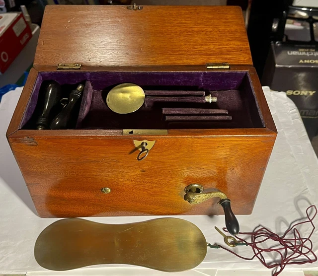 ANTIQUE MAGNETO ELECTRIC Shock Therapy Machine Victorian Medical £125. ...