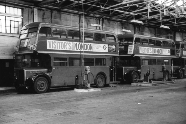 LONDON TRANSPORT RT Hanwell Garage 1969 6x4 Bus Photo £0.99 - PicClick UK