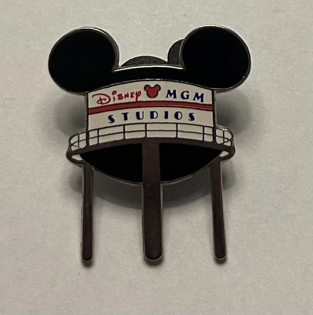 DISNEY WORLD - MGM Studios - Earful Tower Water Tower Mickey Mouse ...