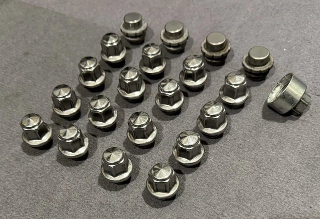 2015 - 2025 OEM Ford Mustang Wheel Nuts FULL SET w/ Locking Wheel Nut ...