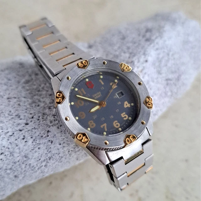 SWISS ARMY LANCER 200 TT Divers Watch By Victorinox Mint Condition £119 ...