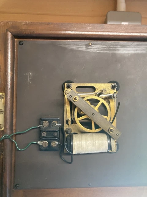 A GENTS OF Leicester Pul-syn-etic Electric Master Clock. £156.70 ...