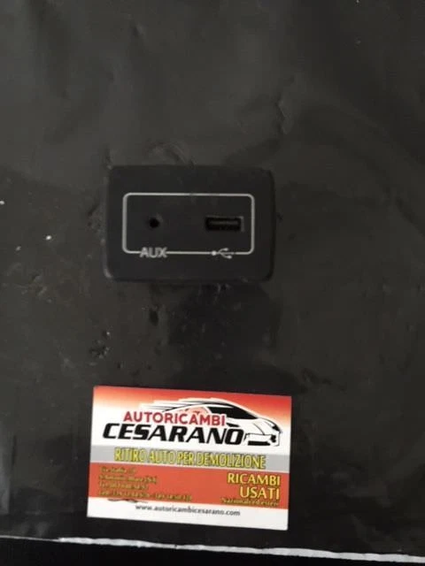 FIAT 500 L 500L Modulo Usb Aux Attacco Originale Come Nuovo Tecvox D532 ...